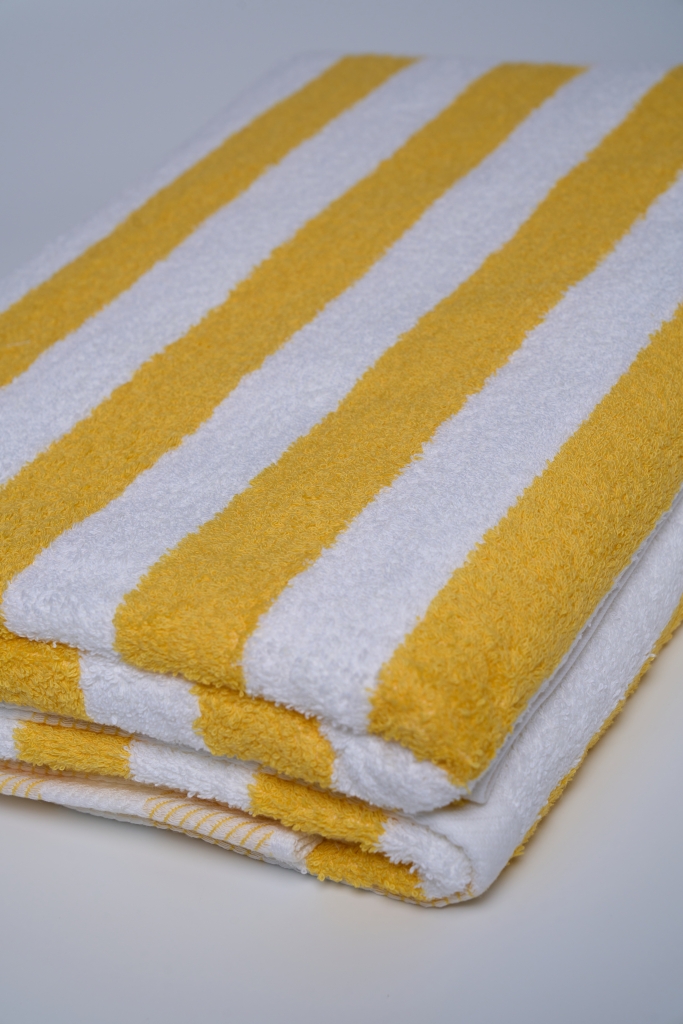 Toalla Playera/ Piscina Amarilla y Blanco Buzios | Ropa de Cama ...